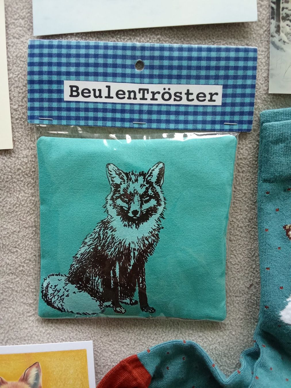 Für Fuchsfreunde: Beulentröster, Socken, Postkarten als SET (Neuf (Voir ...