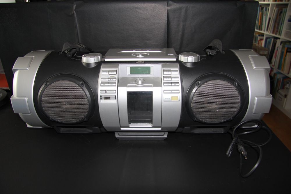 Ghettoblaster/ Boombox JVC RV-NB50 Radio CD (Gebraucht) in Zumikon für ...