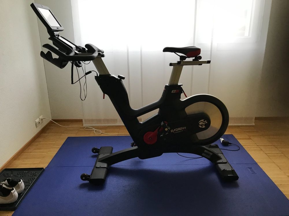 Spinning-Rad Life Fitness IC7 (Gebraucht) in Stans für CHF 990 – nur Abholung auf Ricardo kaufen