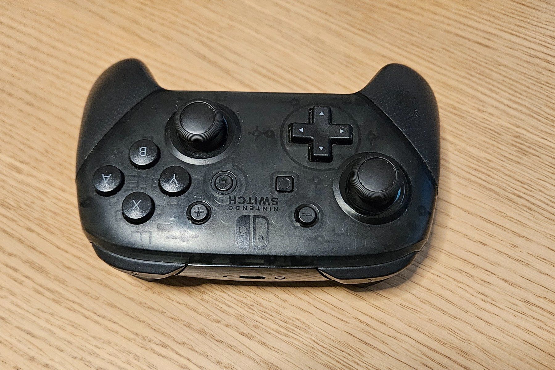 Manette Switch pro noire en bon état (D'occasion) à Pully pour CHF 30 ...