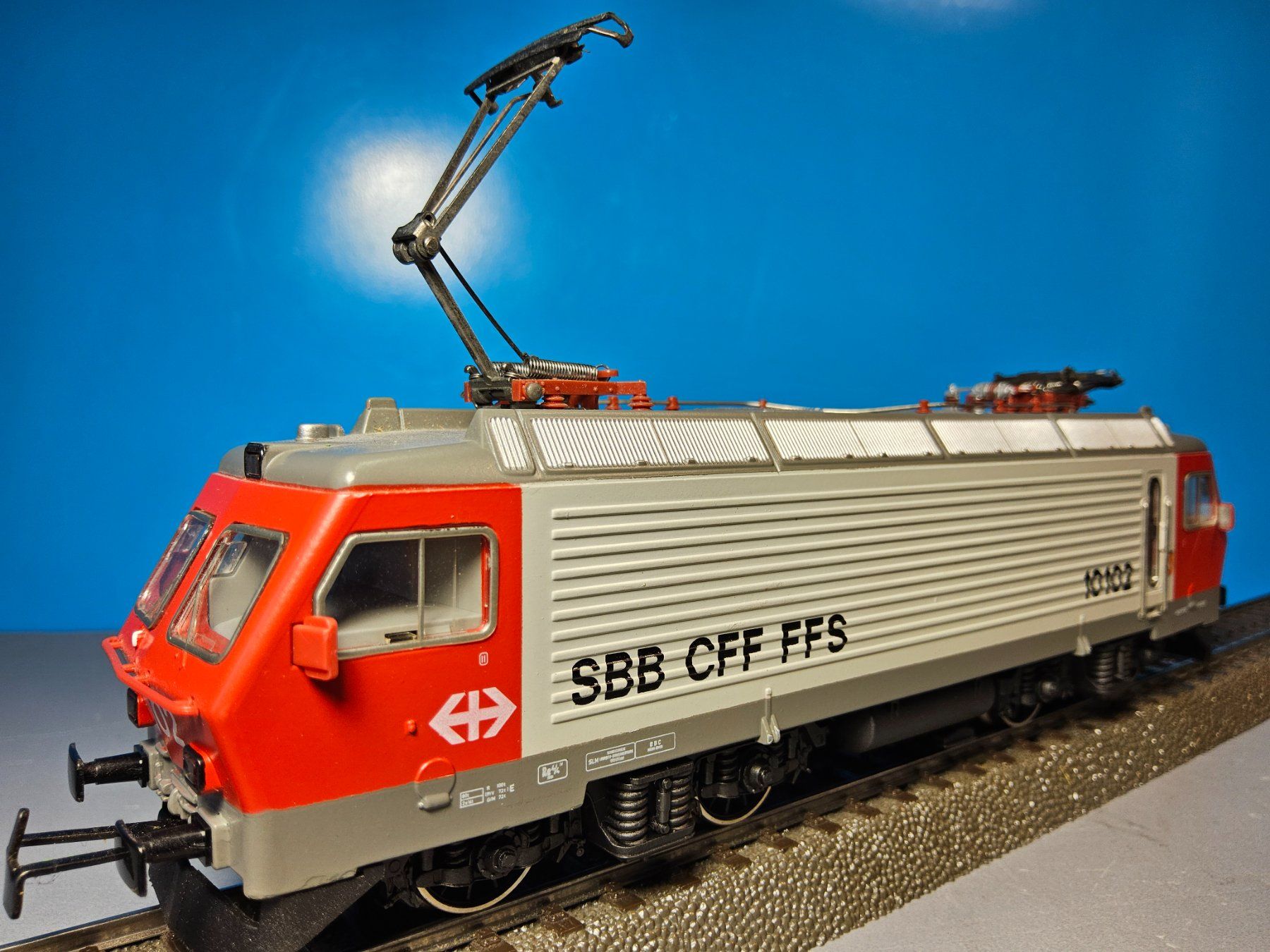 Märklin 3323 _ E Lokomotive Re 4/4 10102 der SBB _ Spur H0 (Gebraucht) in Uerikon für CHF 84 ...