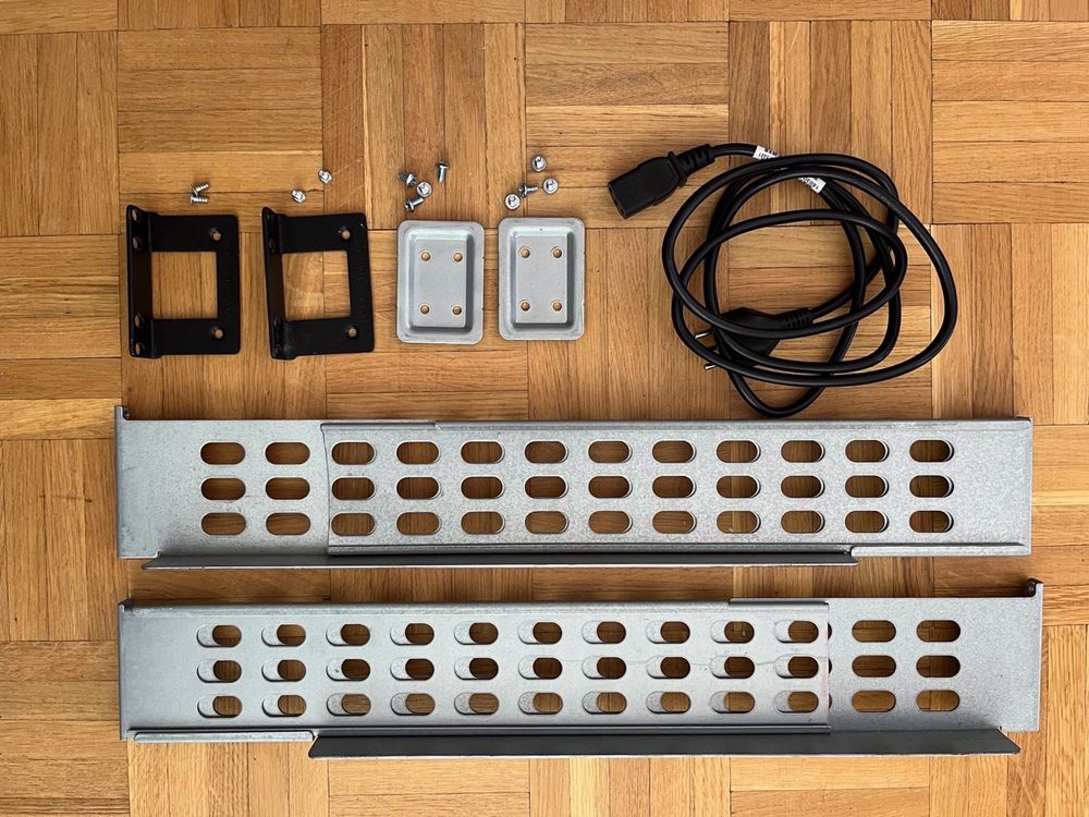APC Smart-UPS USV 1500VA with NMC2 card | Kaufen auf Ricardo