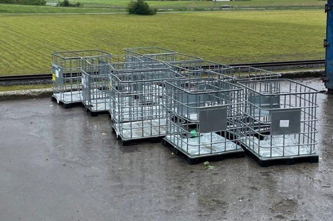 Gitter IBC (Gebraucht) in Schwanden GL für CHF 20 – nur Abholung auf ...