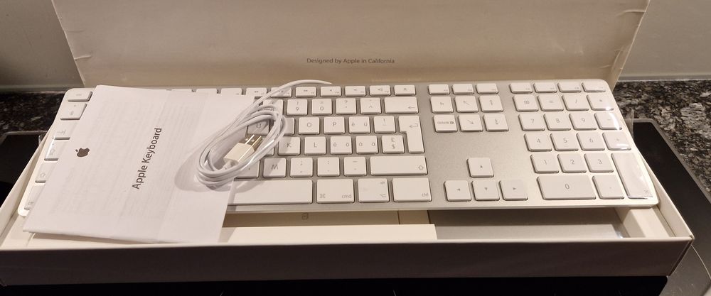 Apple Keyboard CH Layout (Neu (gemäss Beschreibung)) in Winterthur für ...
