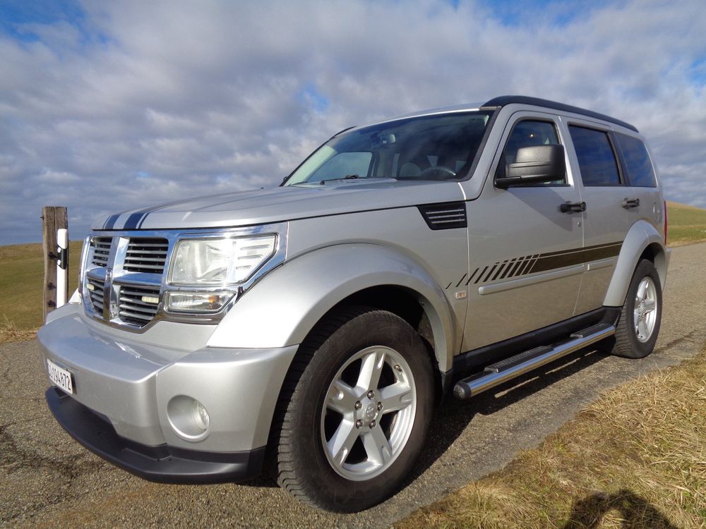 Dodge Nitro 2.8 CRD mit 6 Gang Getriebe Guter Zustand (Gebraucht) in ...