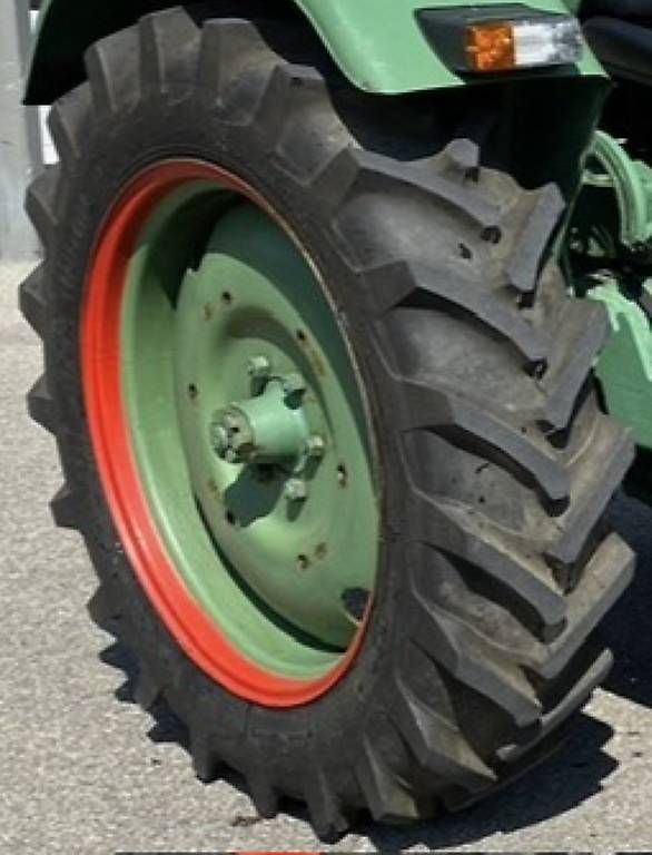 Bührer Rad 12.4 R32 (Gebraucht) in Wattenwil für CHF 700 – nur Abholung ...