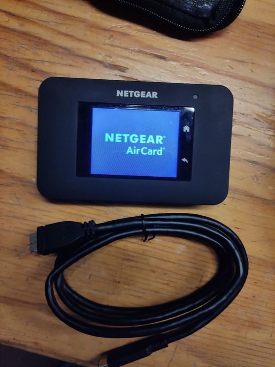 Netgear AirCard AC810 mobiler 4G Router + Zusatzantenne (Gebraucht) in ...