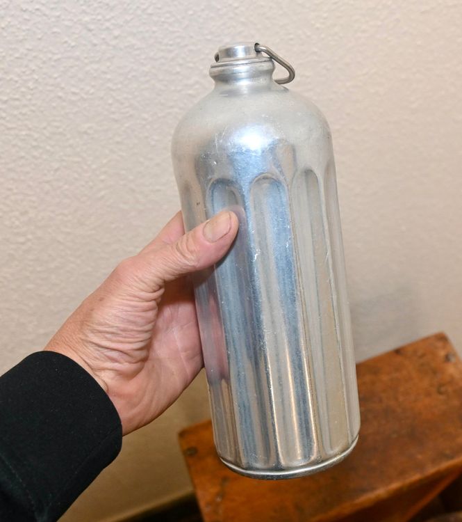 Vintage SIGG Aluflasche - Höhe 25cm (Gebraucht) in Pfaffhausen für CHF ...
