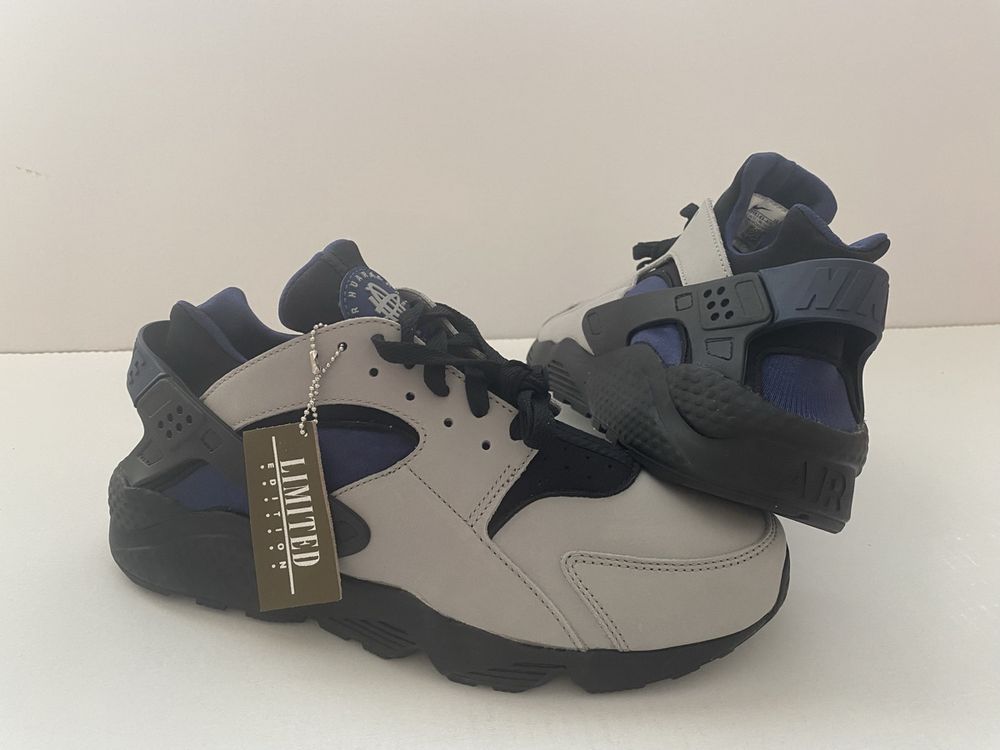 NIKE HUARACHE LIMITED ÉDITION (Neu und originalverpackt) in FRIBOURG ...