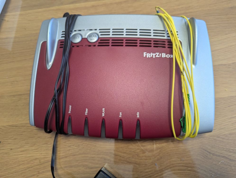 AVM FRITZ!Box 5490 Fiber – Glasfaser-Router, inkl. Netzteil (Gebraucht) in Zug für CHF 15 – mit ...