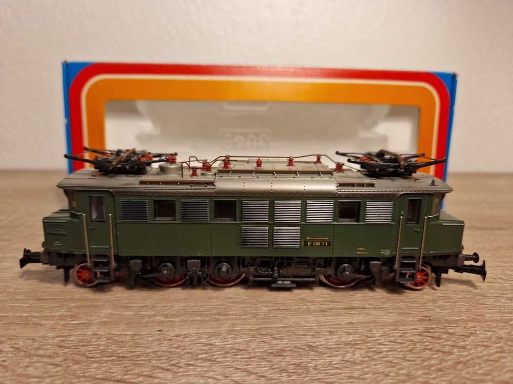 Märklin 3049 E-Lok E 0411 DB H0 (2) (Gebraucht) in St-Aubin-Sauges für ...