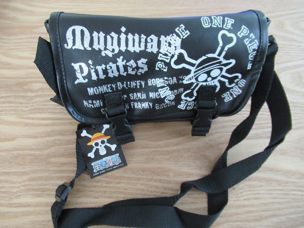 One Piece Messenger Bag schwarz (Neu und originalverpackt) in für CHF ...