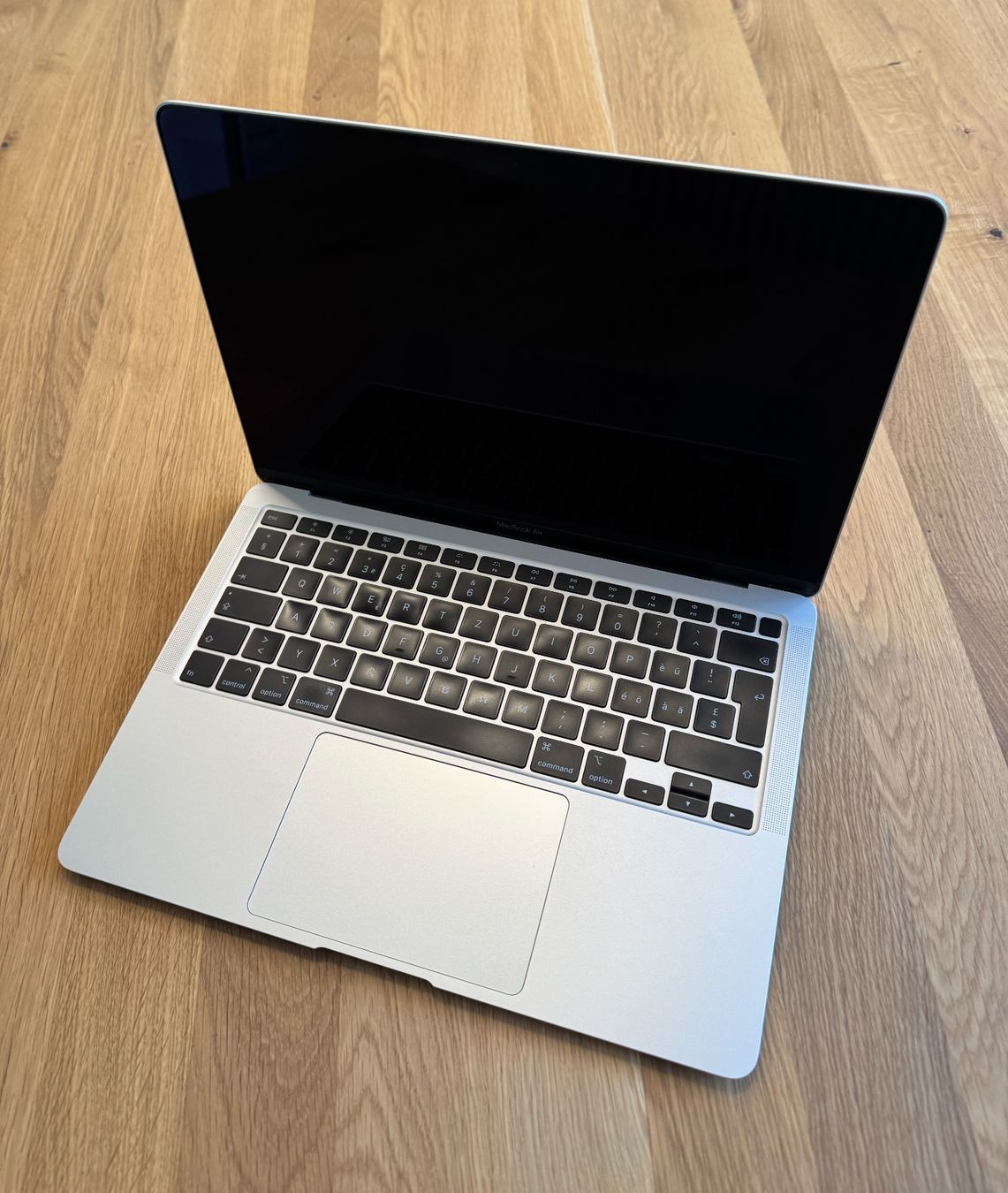 MacBook Air 13" (2020), 8 GB RAM, Top Zustand (Gebraucht) in Ettiswil ...