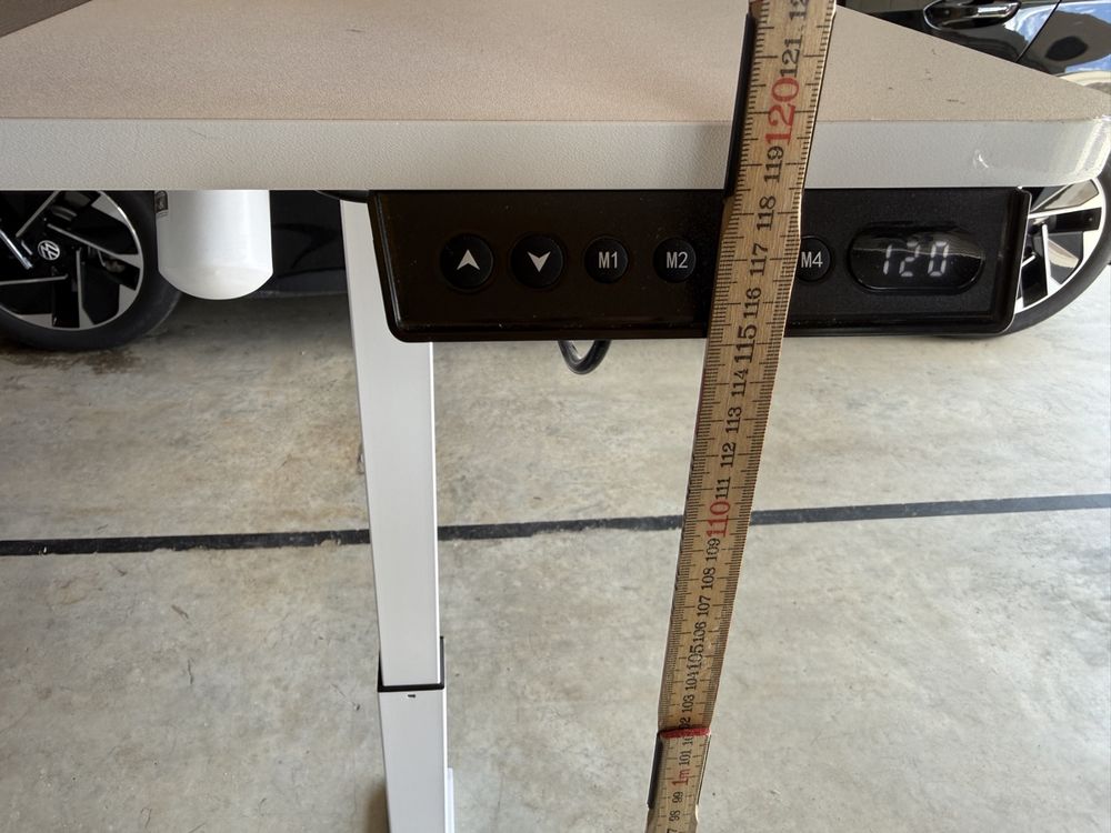 Elektrischer Stehtisch, höhenverstellbar, Tischplatte 120cm (Gebraucht ...