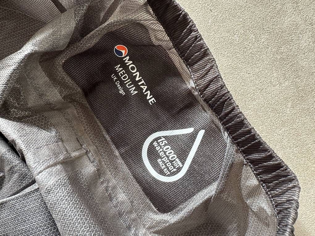 Veste et pantalon imperméable pour le trail (Gebraucht) in St-Saphorin ...