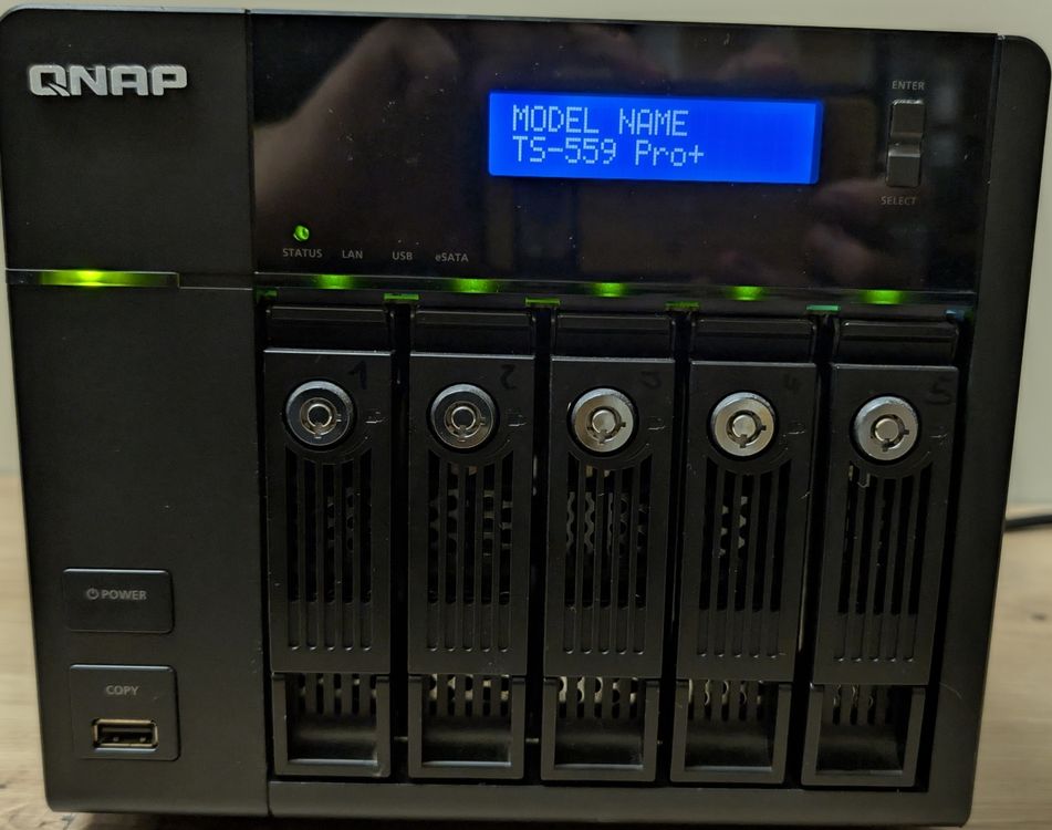 QNAP TS-559 Pro+ NAS Server - Ideal für Datensicherung (Gebraucht) in ...