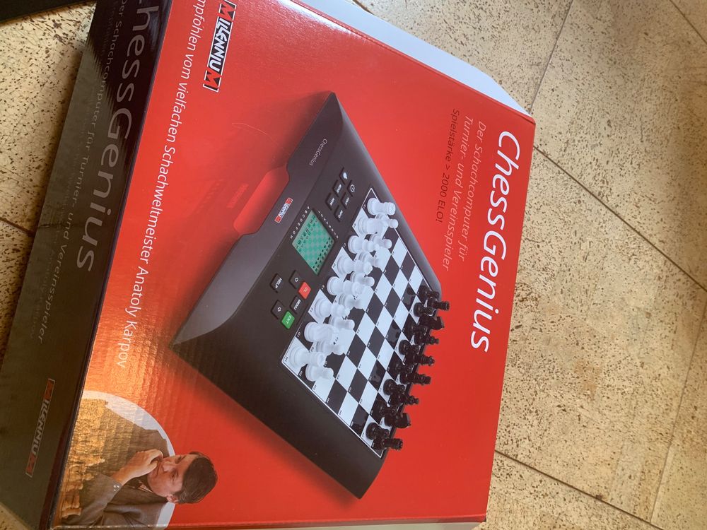 Schachcomputer ChessGenius (Gebraucht) in Luzern für CHF 35 – mit ...