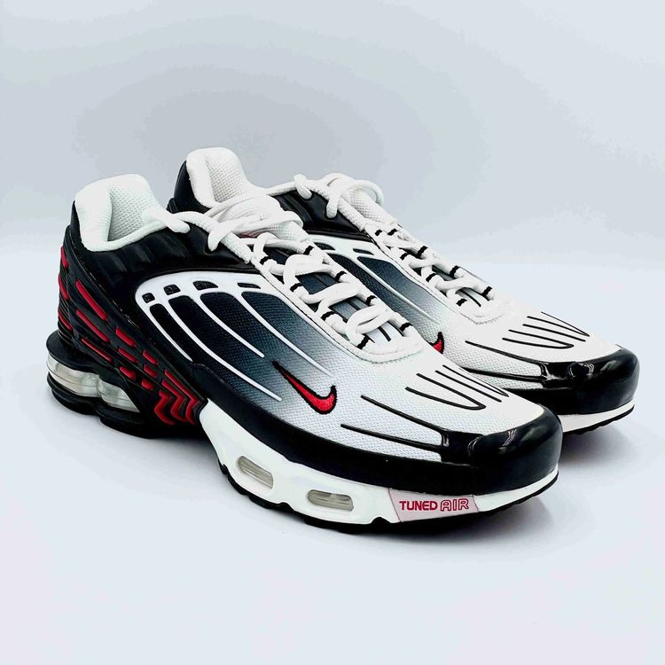 Nike TN Air Max Plus 3 Black Red EU 43 | Kaufen auf Ricardo