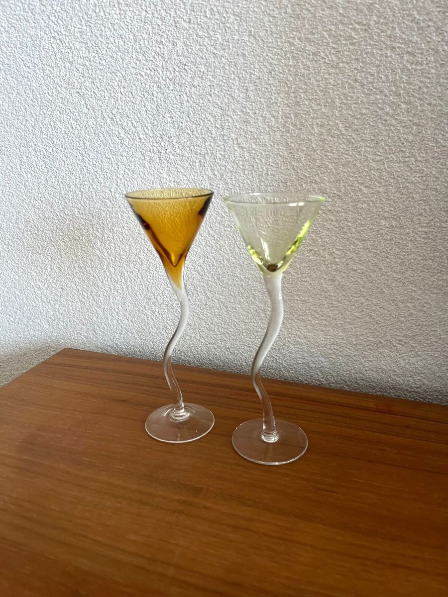 Paire de verres à cocktail torsadés en verre soufflé (Neu (gemäss ...