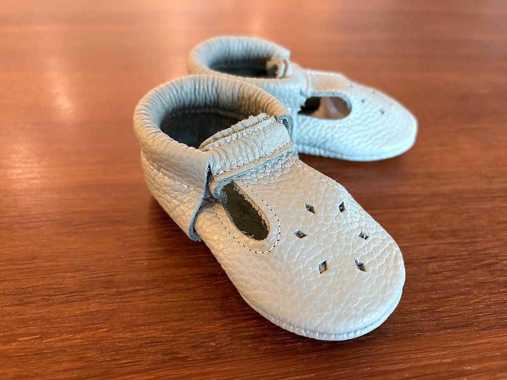 Handgefertigte Baby Finken aus italienischem Leder (Gebraucht) in ...