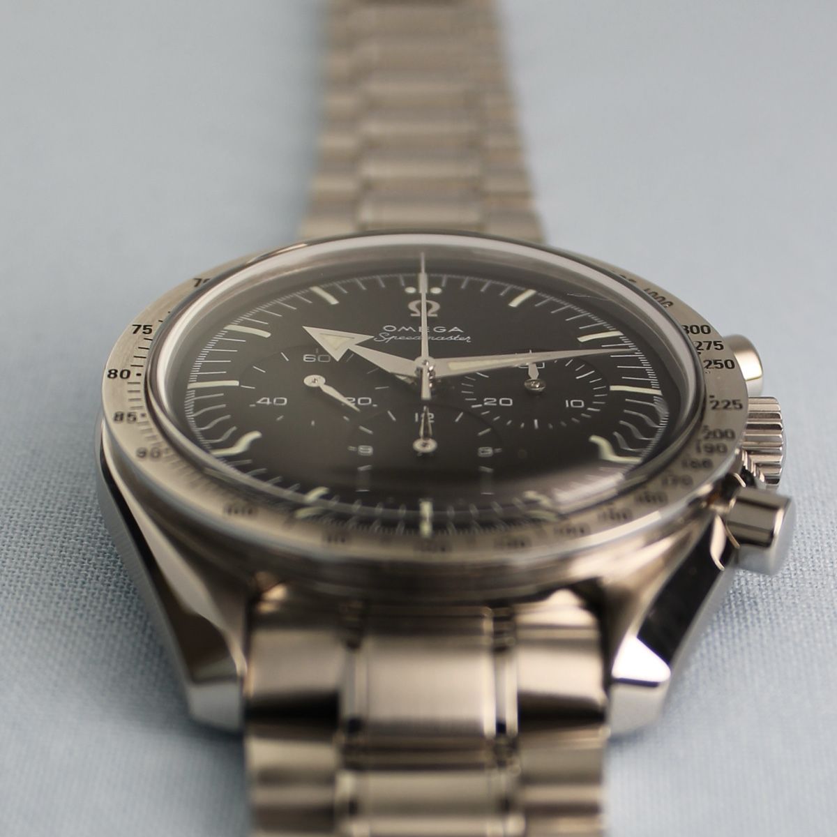 Omega Speedmaster Broad Arrow (Gebraucht) in Thalwil für CHF 3400 – mit ...