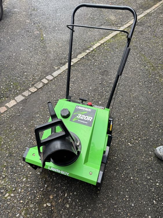Schneefräse Lawn-Boy 320R (Gebraucht) in Illnau für CHF 210 – nur ...