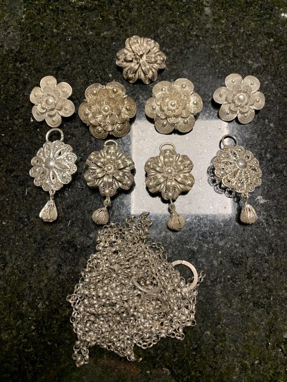 Trachtenschmuck (Gebraucht) in Zollikofen für CHF 110 – mit Lieferung auf Ricardo kaufen