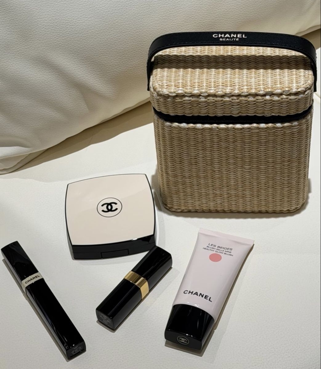 Chanel 2026 Summer Wicker Beauty Box B12H14D6.4cm (Neuf avec emballage ...