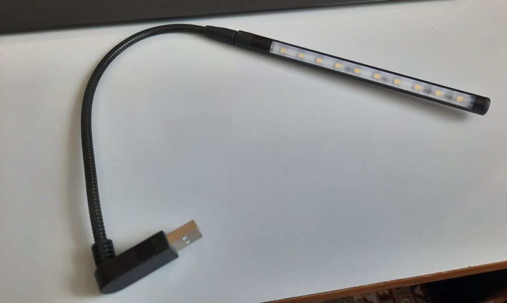 USB LED Notebookleuchte Schwanenhals Leuchte Lampe Licht (Gebraucht) in ...