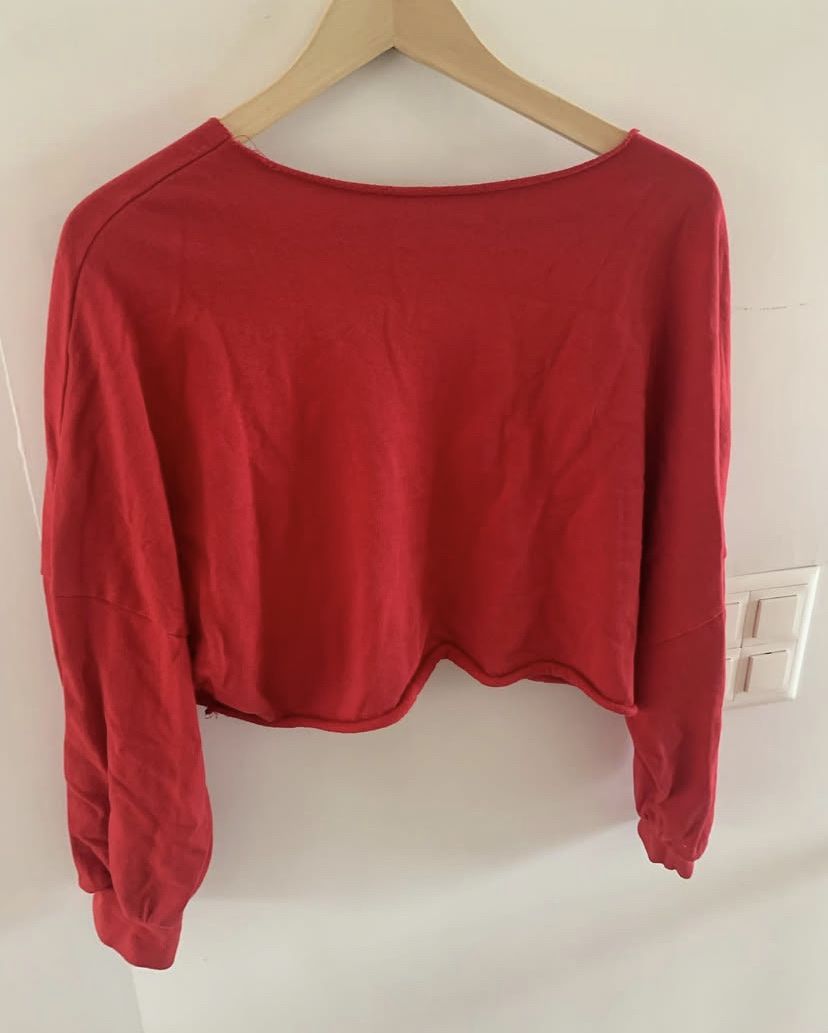 Pull rouge (D'occasion) à Confignon pour CHF 5 – avec livraison ...