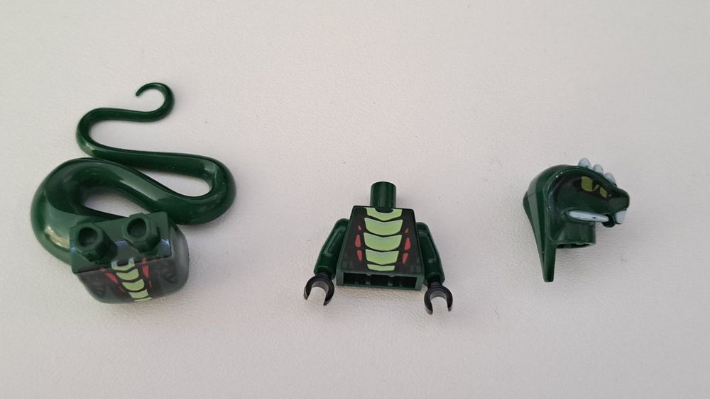 Lego Ninjago Minifigur / FAKE Acidicus | Kaufen auf Ricardo