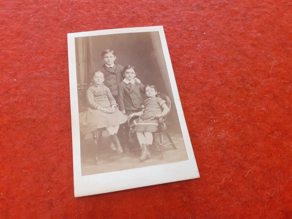 SCHWIIZER CHIND DAZUMAL - 4 GSCHWüSCHTERTI - FRAUENFELD (Gebraucht) in ...