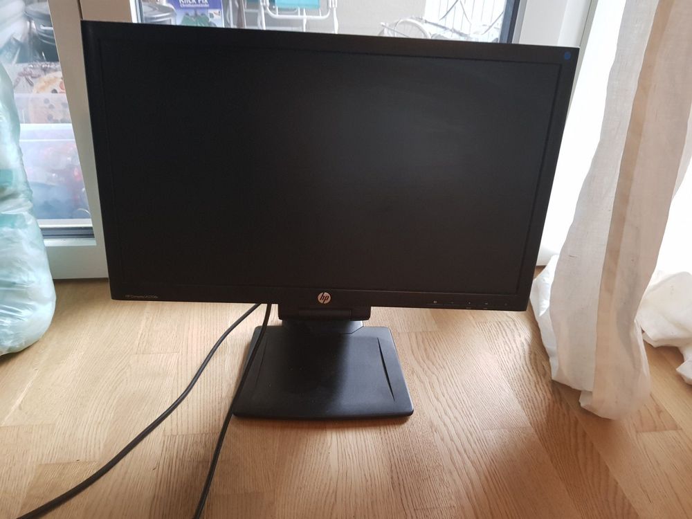 HP Screen (Gebraucht) in für CHF 10 – nur Abholung auf Ricardo kaufen