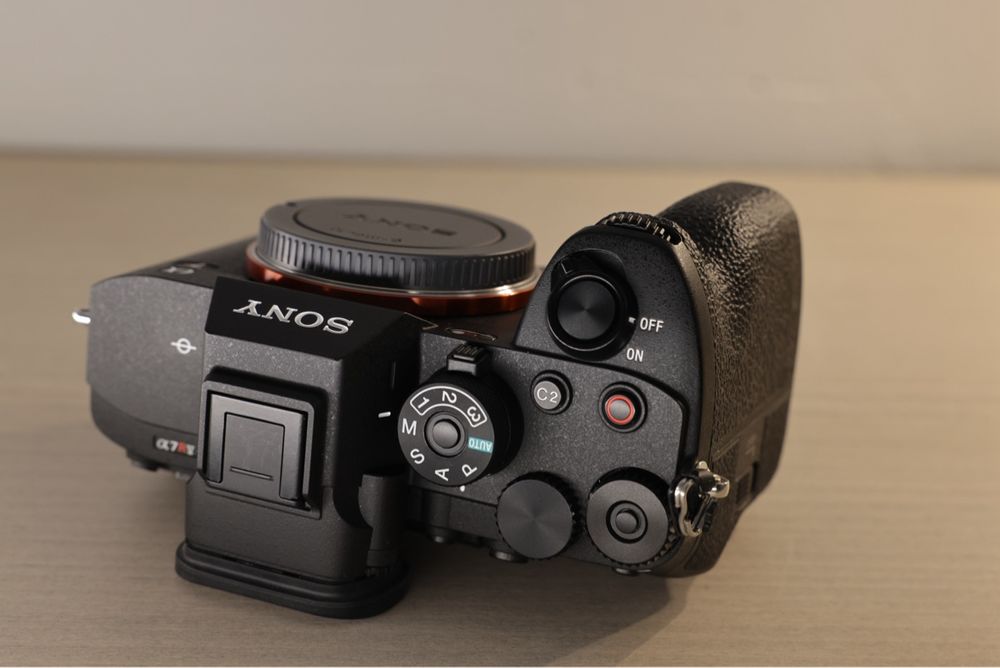 Sony Alpha 7RV Full Frame Mirrorless Camera (Neu (gemäss Beschreibung)) in Versoix für CHF 2599 ...