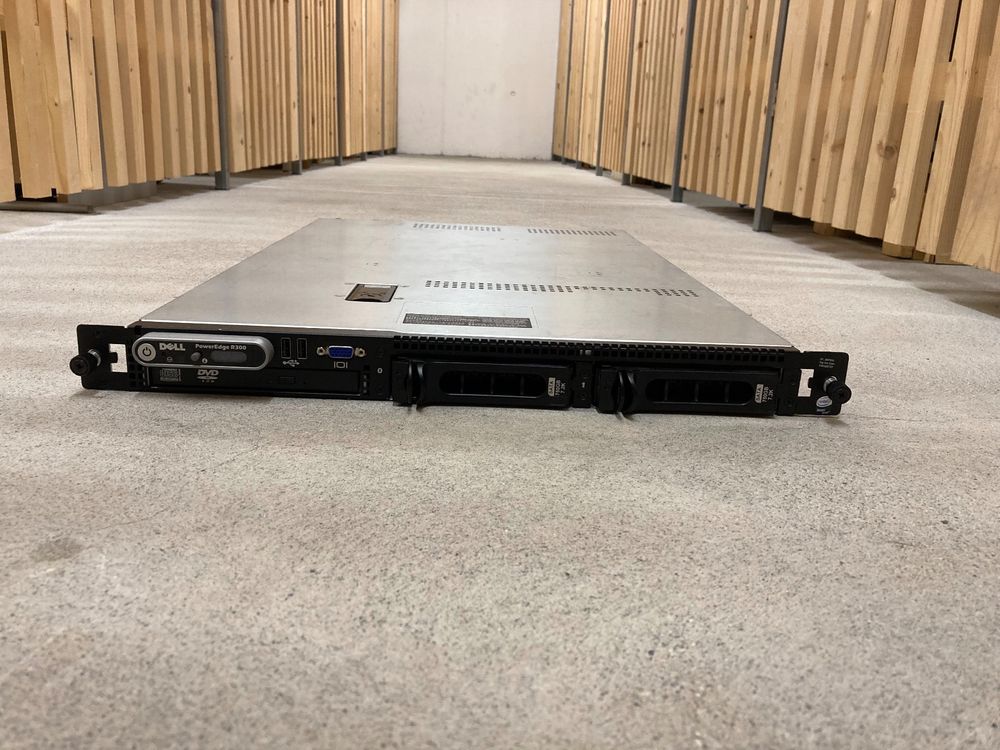 Server Dell PowerEdge R300 DVD (Gebraucht) in Zug für CHF 1 – nur ...