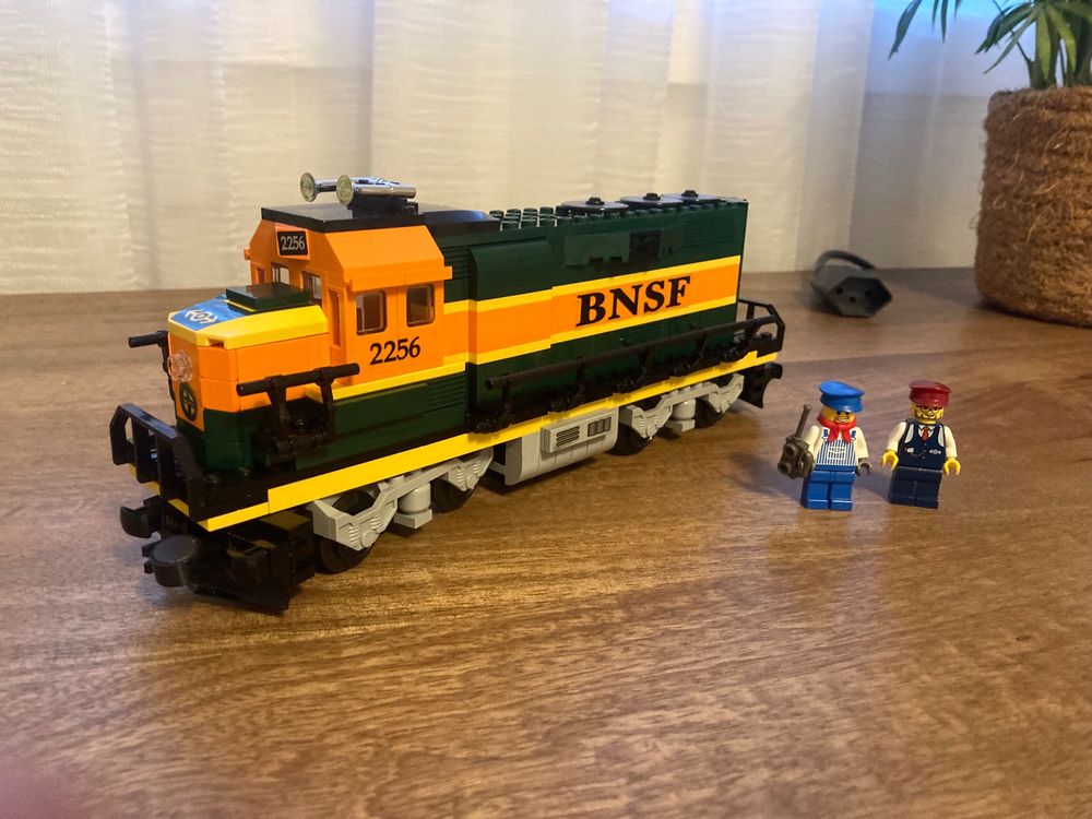 Lego 10133 - BNSF GP-38 (Gebraucht) in Opfikon für CHF 294 – mit ...