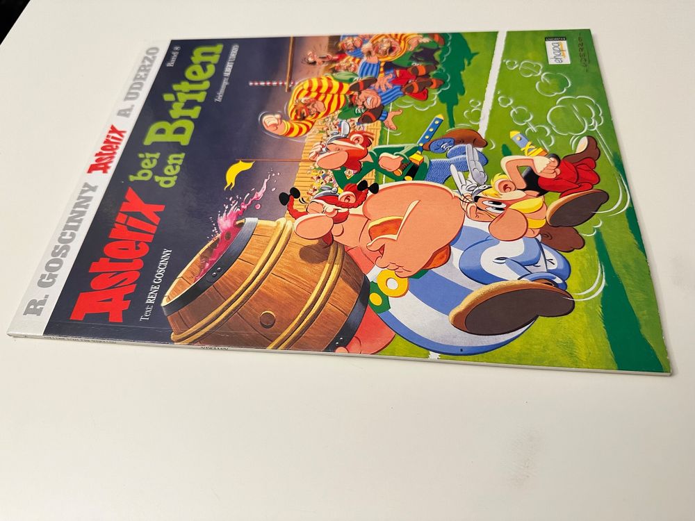 ASTERIX Band 8 - Asterix bei den Briten- Softcover - Neu (Neu (gemäss Beschreibung)) in ...