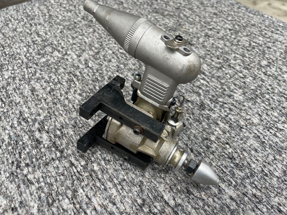 Vintage WEBRA 3.5 RC Glow Nitro Engine 3.5cc .21cu (Gebraucht) in ...