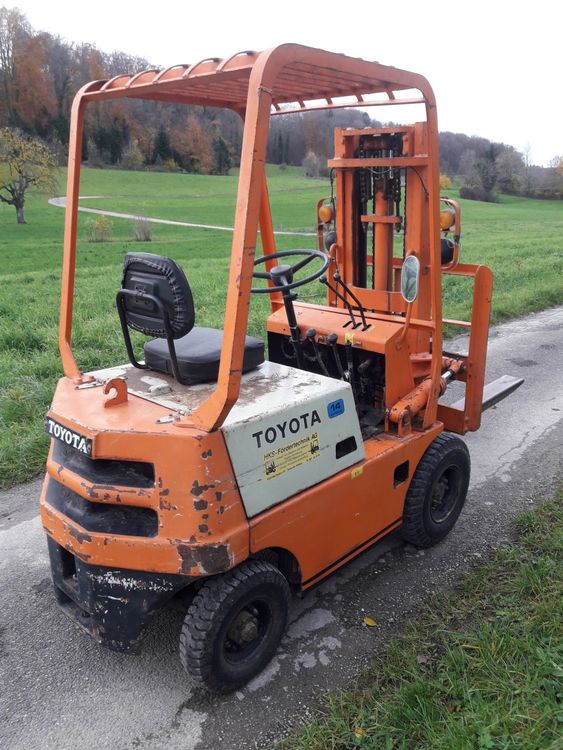 Gabelstapler TOYOTA Benzin (Gebraucht) in Boniswil für CHF 3350 – nur Abholung auf Ricardo kaufen