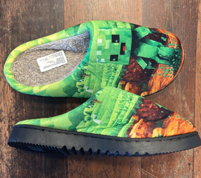 Hausschuhe Retro Pixel / Gamer – Grösse 38–39 – Neu (Neu und ...