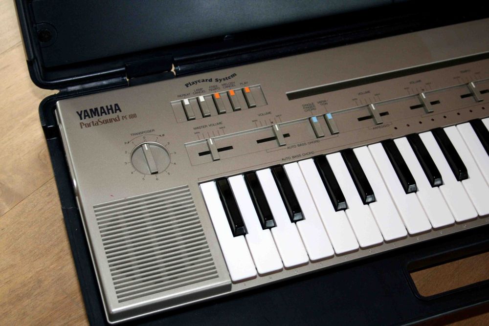 Yamaha PortaSound PC-100 Lo-Fi Keyboard (Gebraucht) in Wahlendorf für CHF 50 – mit Lieferung auf ...