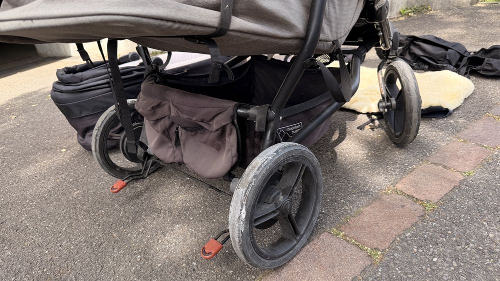 Mountain Buggy Duet Zwillings-/Geschwisterwagen inkl. Zubehö (Gebraucht ...