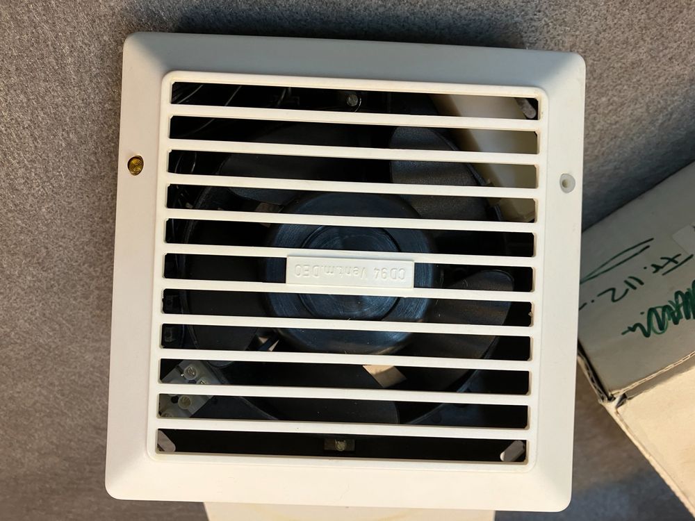 CESOVENT CD 94 kl. Einbau-Raumventilator 220V/16W ab 1.-Fr (Neu (gemäss Beschreibung)) in Krinau ...