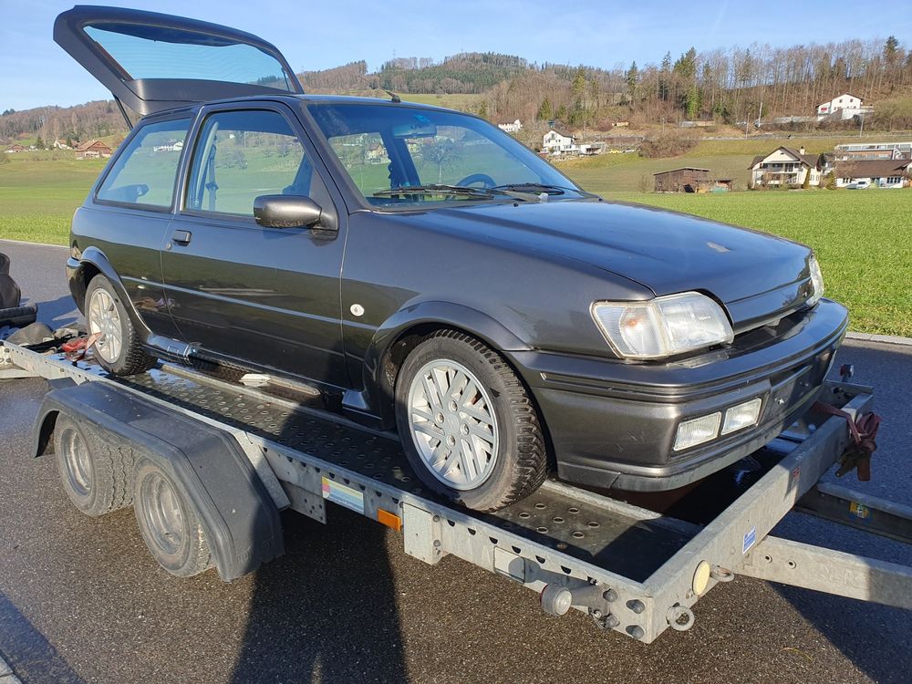 Ford Fiesta xr2i 1.8l 16V zum wieder herrichten (Defekt) in ...