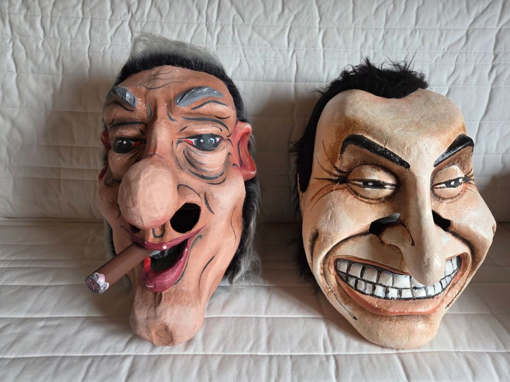 2 Masken zu verkaufen (Gebraucht) in Appenzell für CHF 29 – mit ...