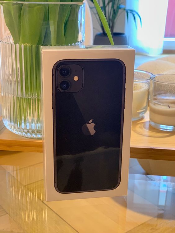 NEU OVP iPhone 11 64GB Schwarz Originalverpackt black 64 GB (Gebraucht ...