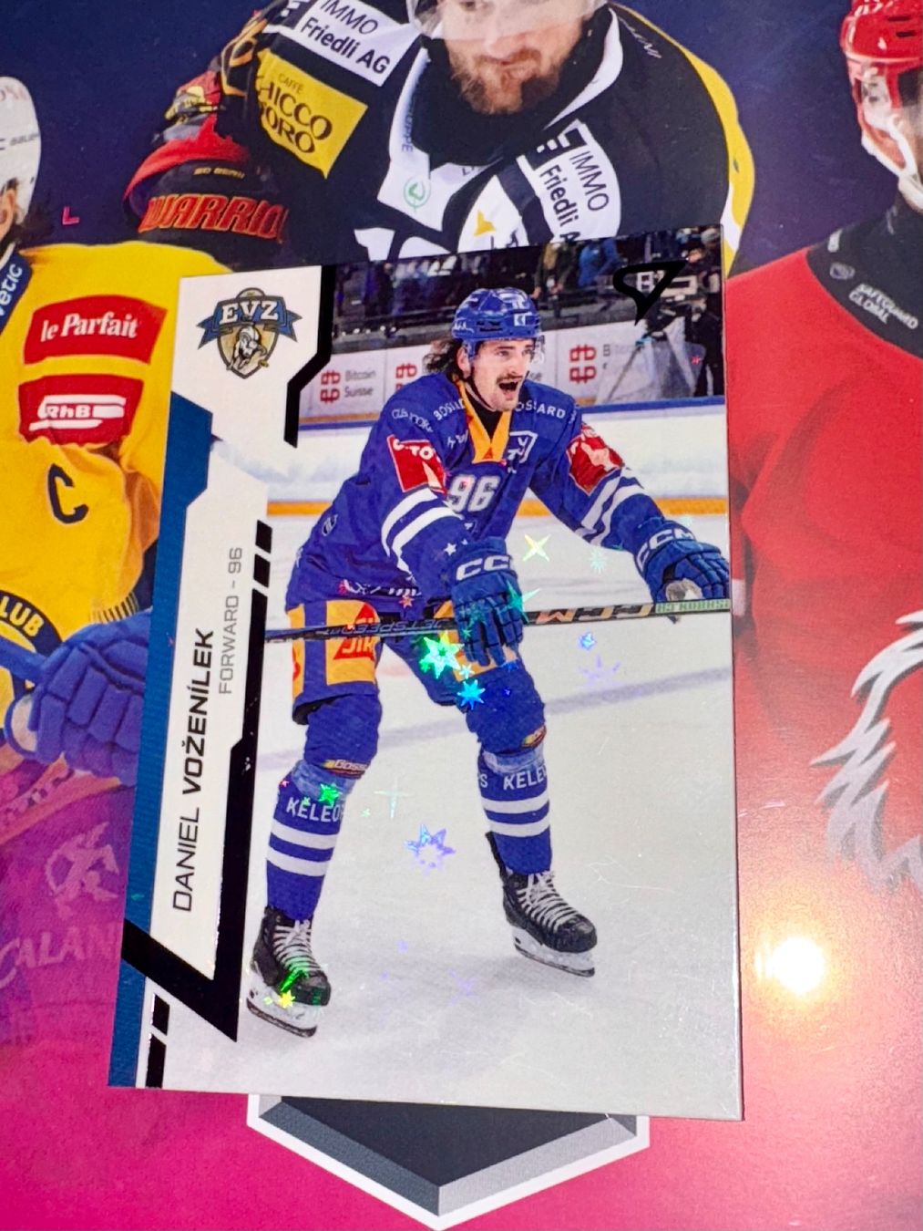 Daniel Vozenilek - EV Zug - 24/25 SportZoo - Serie 1 (Neu (gemäss ...