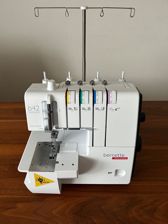 Bernette b42 FUNLOCK Cover Maschine (Neu (gemäss Beschreibung)) in ...
