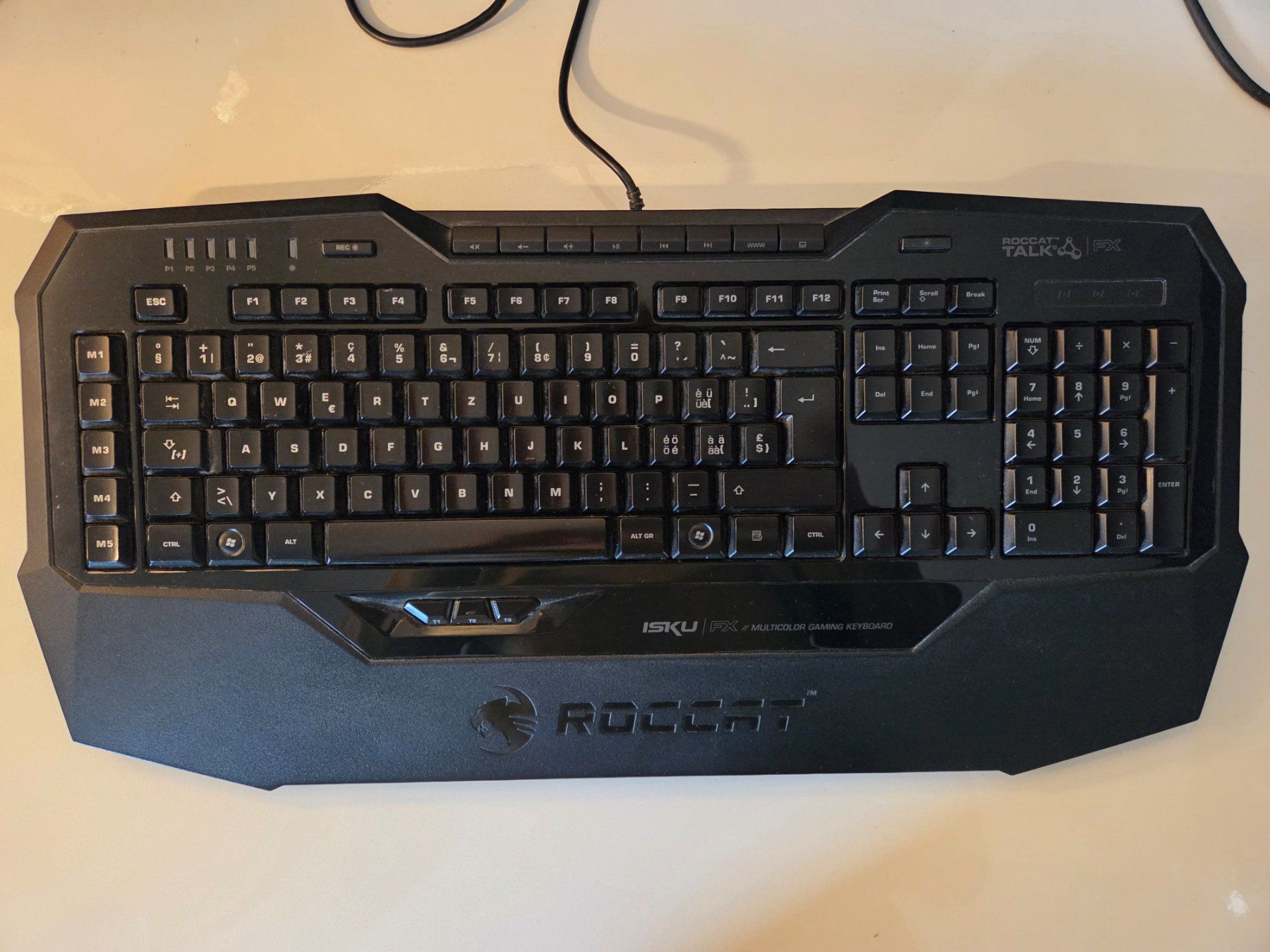 Roccat ISKU FX Gaming Tastatur (multicolor) (Gebraucht) in Oetwil an ...
