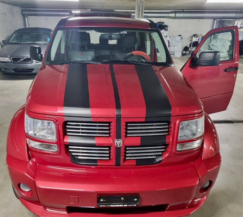 DODGE NITRO 4.0 V6 IM AUFTRAG ZU VERKAUFEN (Defekt) in für CHF 1050 ...